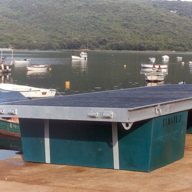 PONTOONS AND SPECIAL FLOATING CONSTRUCTIONS | Floatex srl - Italy